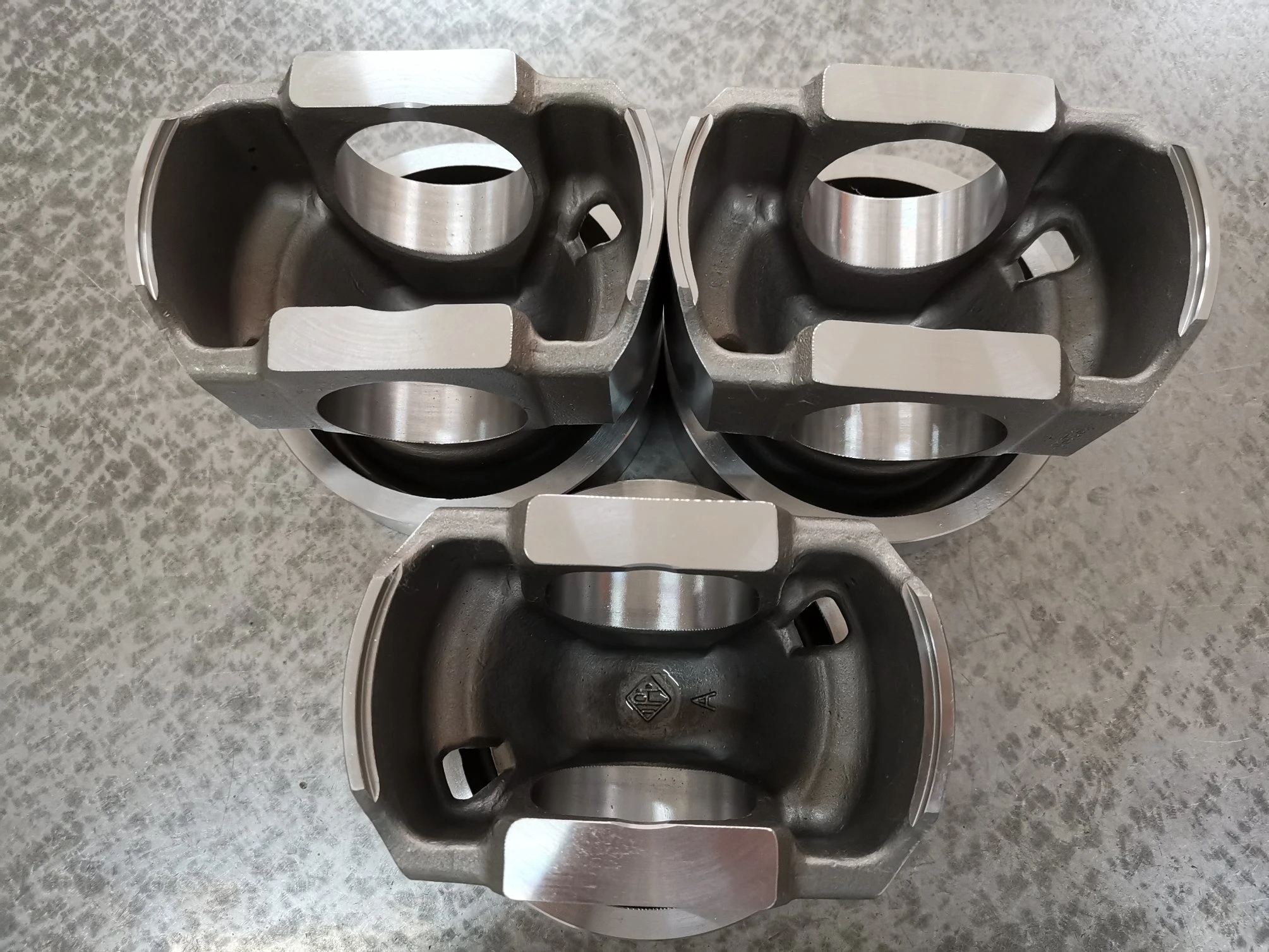 Investment Steel Casting Piston for Cat 3400 Diesel Engine - Buy ...